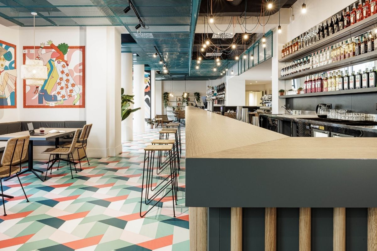 Ostello esperienziale con piscina: YellowSquare sbarca a Firenze ...